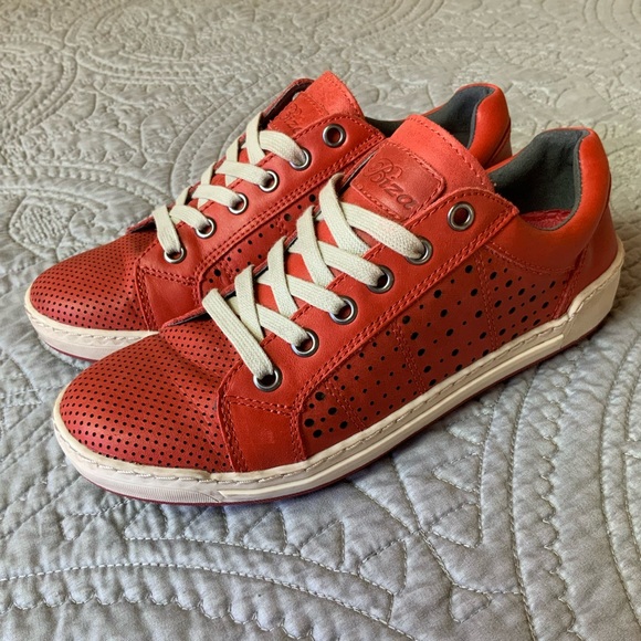 Biza | Shoes | Biza Horizon Leather Sneaker 36 Woman | Poshmark